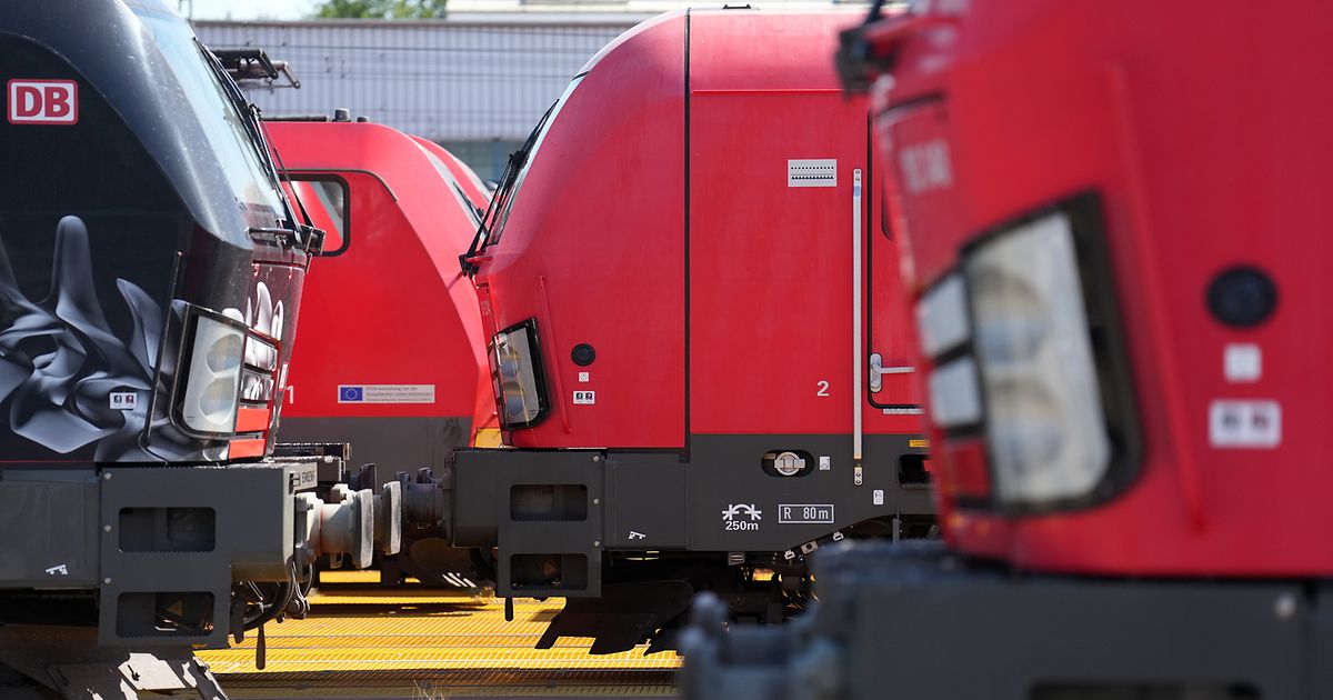 UIC wagon numbers: How wagon inspectors read stories from numbers