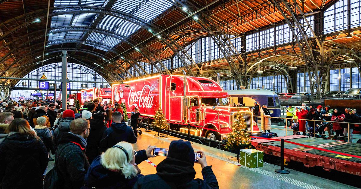 Coca-Cola Christmas Train 2025 – Climate-friendly rail transport with ...